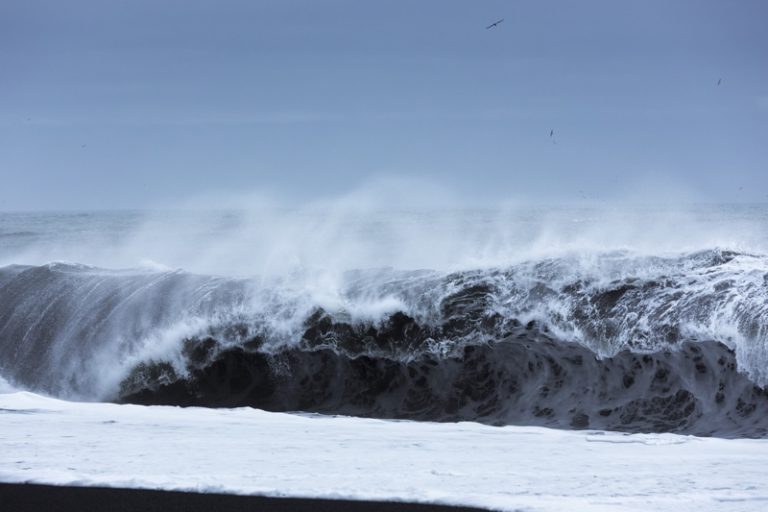 Rolling Wave I - Galerie Prints - Premium Photographic Prints