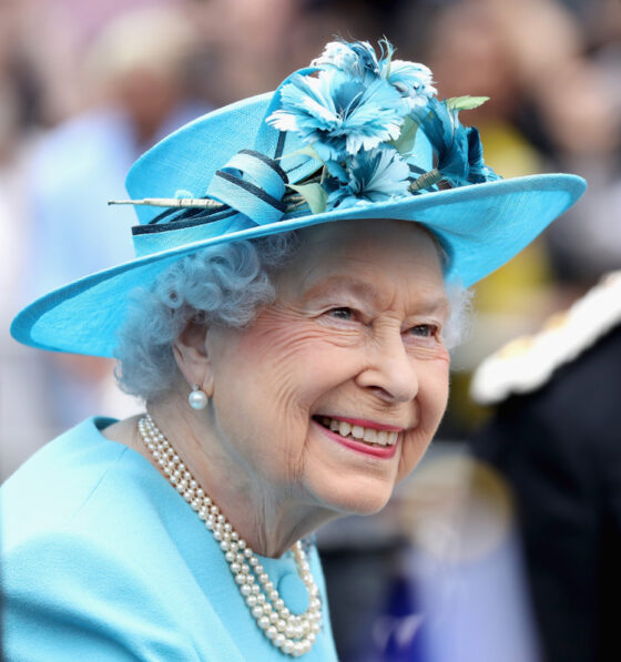 Queen Elizabeth Smiling - Galerie Prints - Premium Photographic Prints